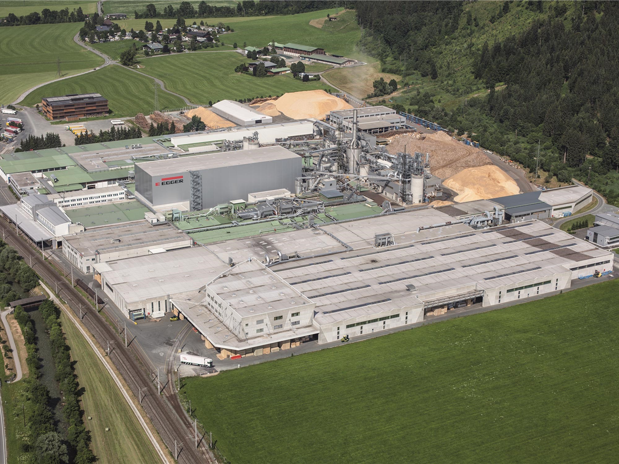 Egger | Xvise innovative logistics Referenz: Fritz Egger